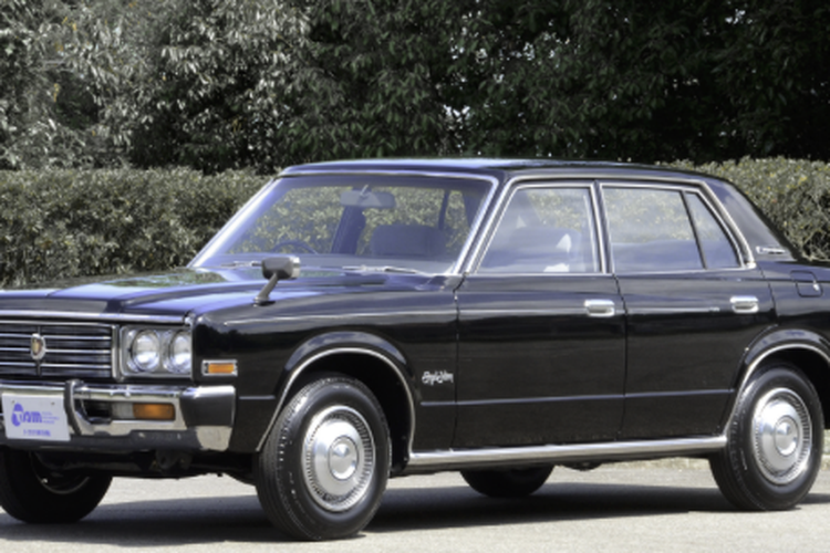 Calon Mobil Menteri Toyota Crown, Mobil Mewah Penantang Pabrikan Eropa