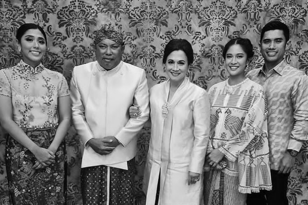 Bisnis dan Kekayaan Adiguna Sutowo, Mertua Dian Sastrowardoyo