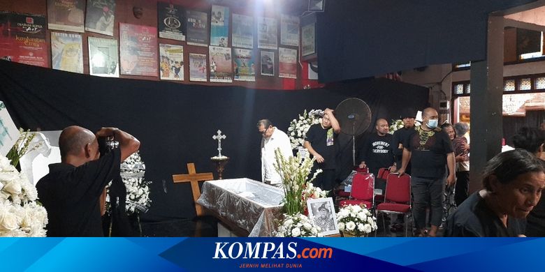 Karya Terakhir Nano Riantiarno untuk Teater Koma, Naskah Matahari dari ...