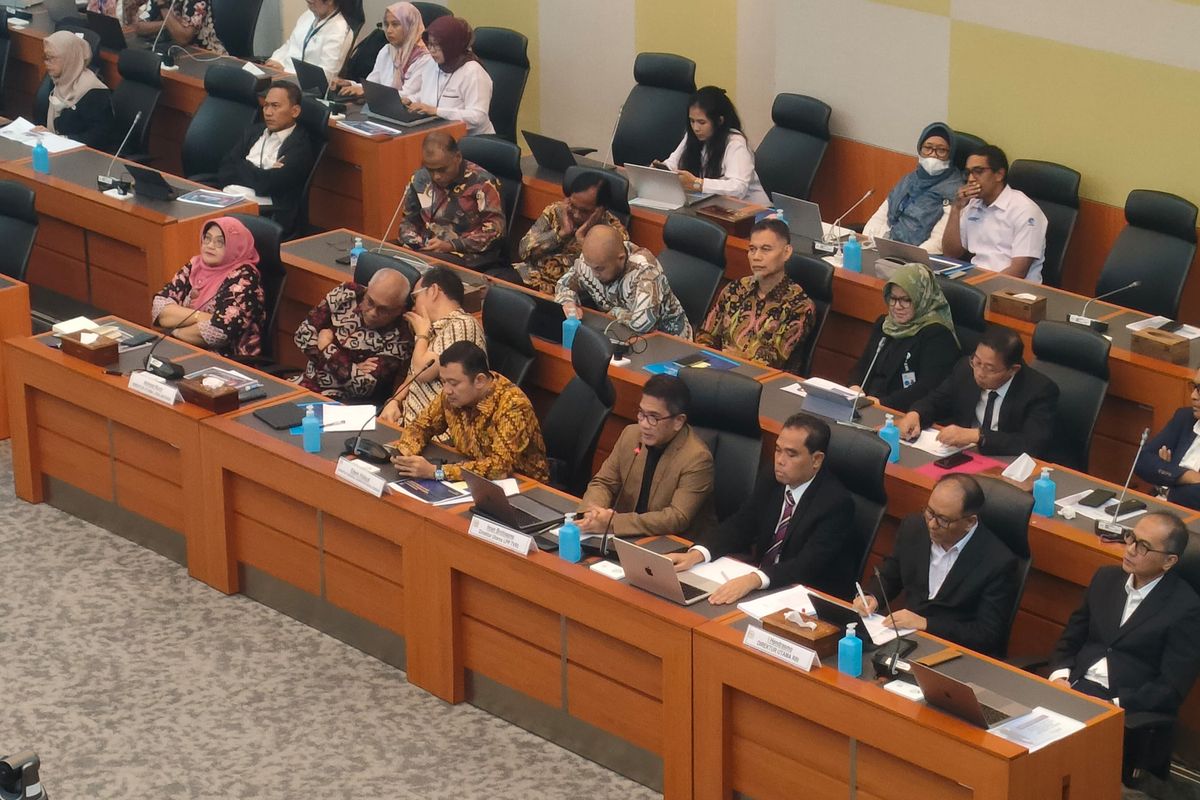 DPR Usul RUU Penyiaran Beri Kewenangan Komdigi-KPI Atur Sistem ...
