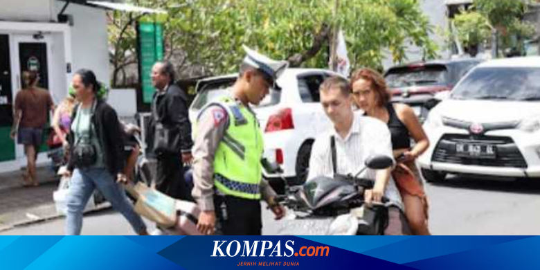 Video Viral WNA Protes Ditilang Polisi karena Tidak Memakai Helm