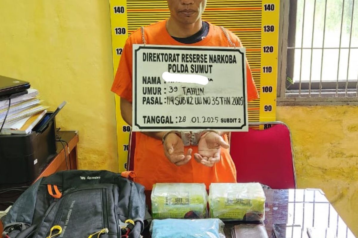 Kurir Narkoba Jaringan Internasional Ditangkap, 2 Kg Sabu dan 2.000 Pil Ekstasi Disita