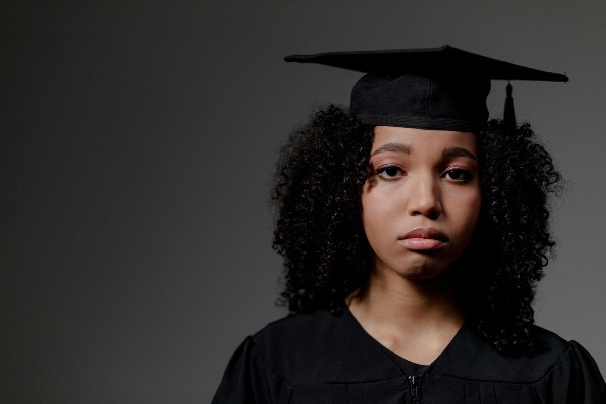 Lewat Selebaran, Wisudawan UGM Suarakan Keadilan untuk Argo