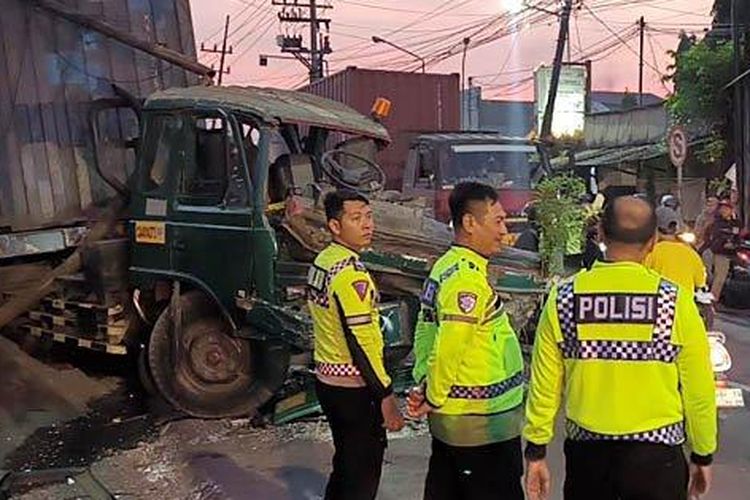 Berita Terkini Harian Kecelakaan Maut Di Gresik Terbaru Hari Ini - Kompas.com