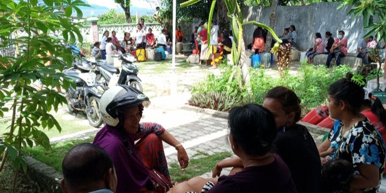 Berita Harian Minyak Tanah Langka Di Maumere Terbaru Hari Ini - Kompas.com Berita Harian Minyak Tanah Langka Di Maumere Terbaru Hari Ini - Kompas.com