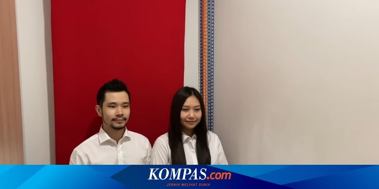 Persiapkan Pernikahan, Jess No Limit dan Sisca Kohl Pas Foto Berlatar Merah