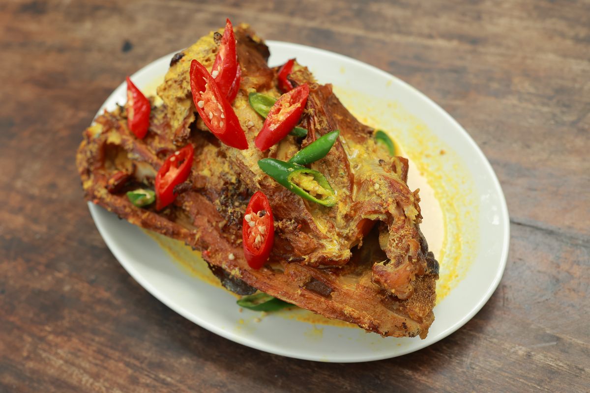 Mangut Manyung Monster 3 Kilogram di Jaksel, Bagaimana Rasanya?