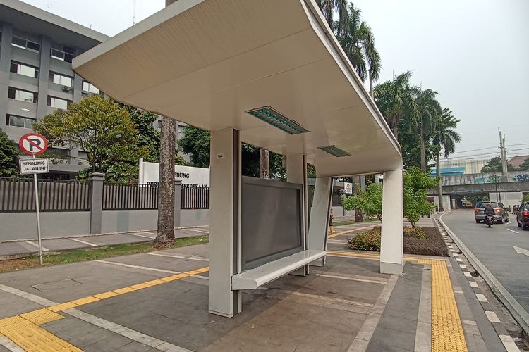 3 Tips Naik TransJakarta ke Taman Proklamasi, Ingat Transit