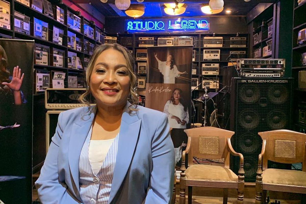 Rieka Roslan Rilis Ulang Lagu "Sepi", Ceritakan Kekosongan Sepanjang 2023