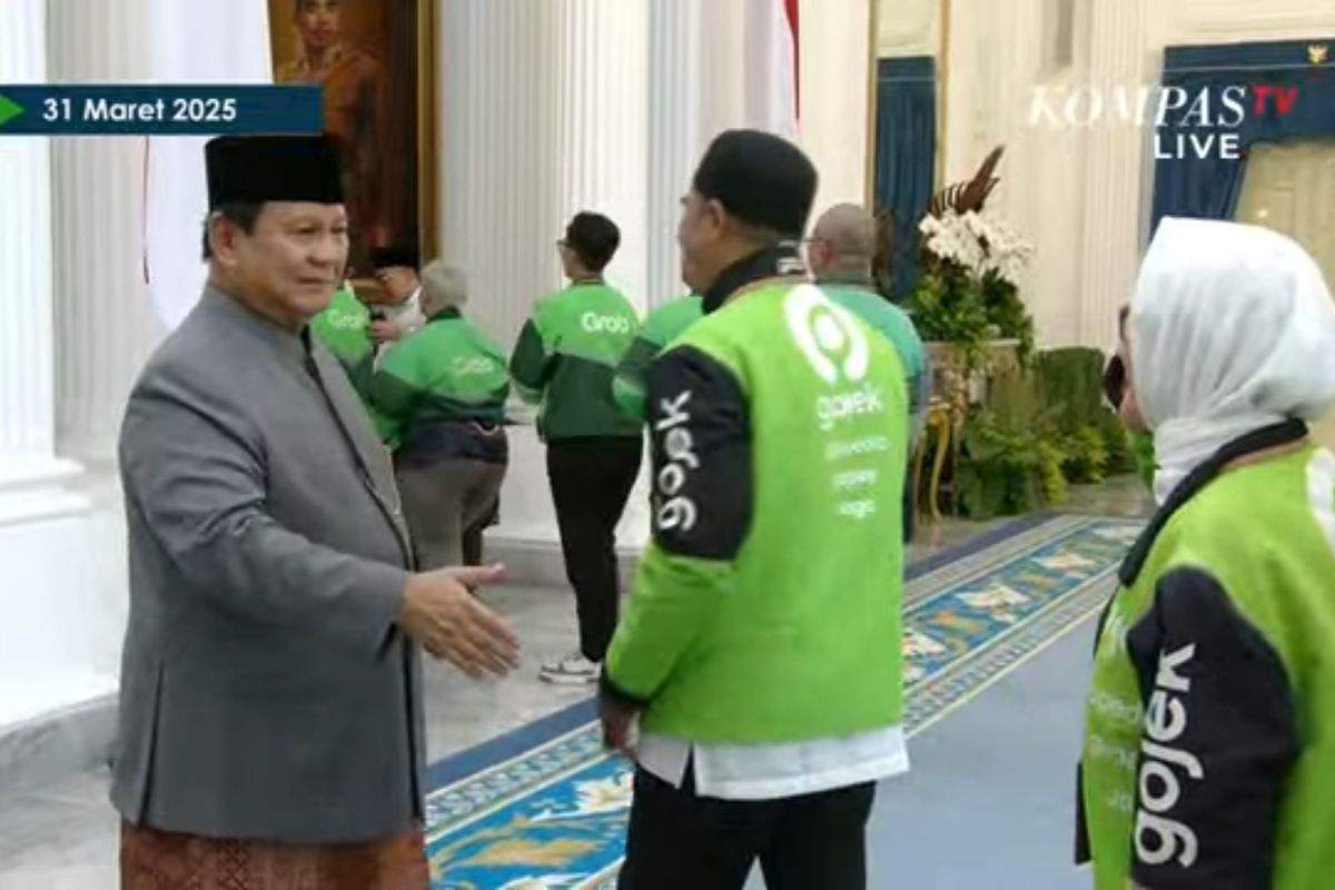 Senangnya Driver Ojol Bertemu Prabowo di Istana Tanpa Perlu Buka Jaket seperti di Mal