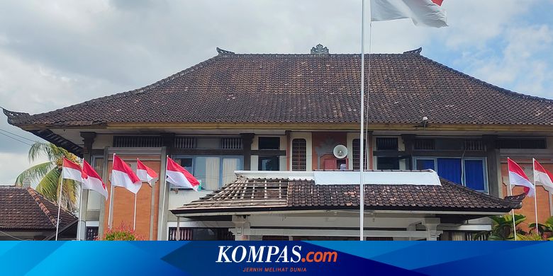 Bertahun-tahun Kantor Camat di Buleleng Rusak Tak Diperbaiki, Pegawai Was-was Saat Kerja