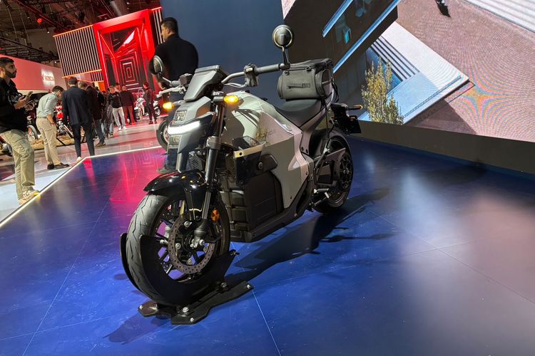 Foto : Motor Listrik Honda WN7 Resmi Mengaspal Halaman 3