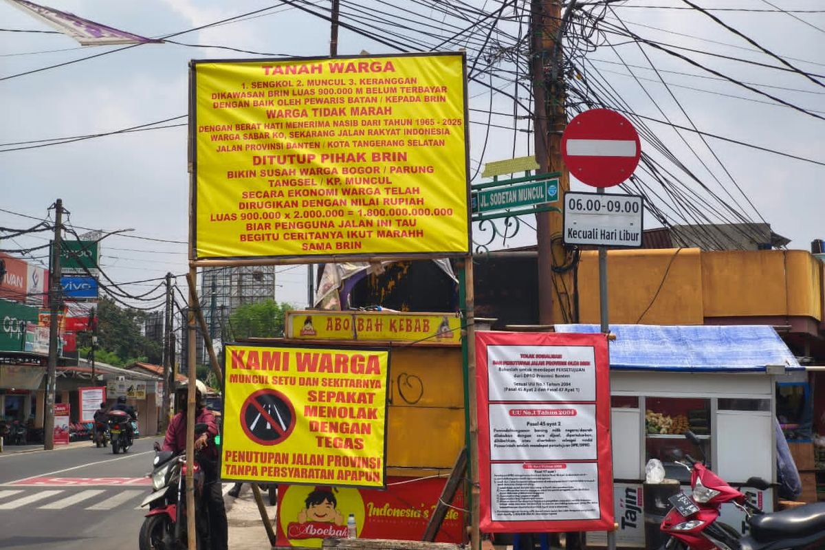 Spanduk Protes Bermunculan, Warga Tangsel Tolak Penutupan Jalan ...