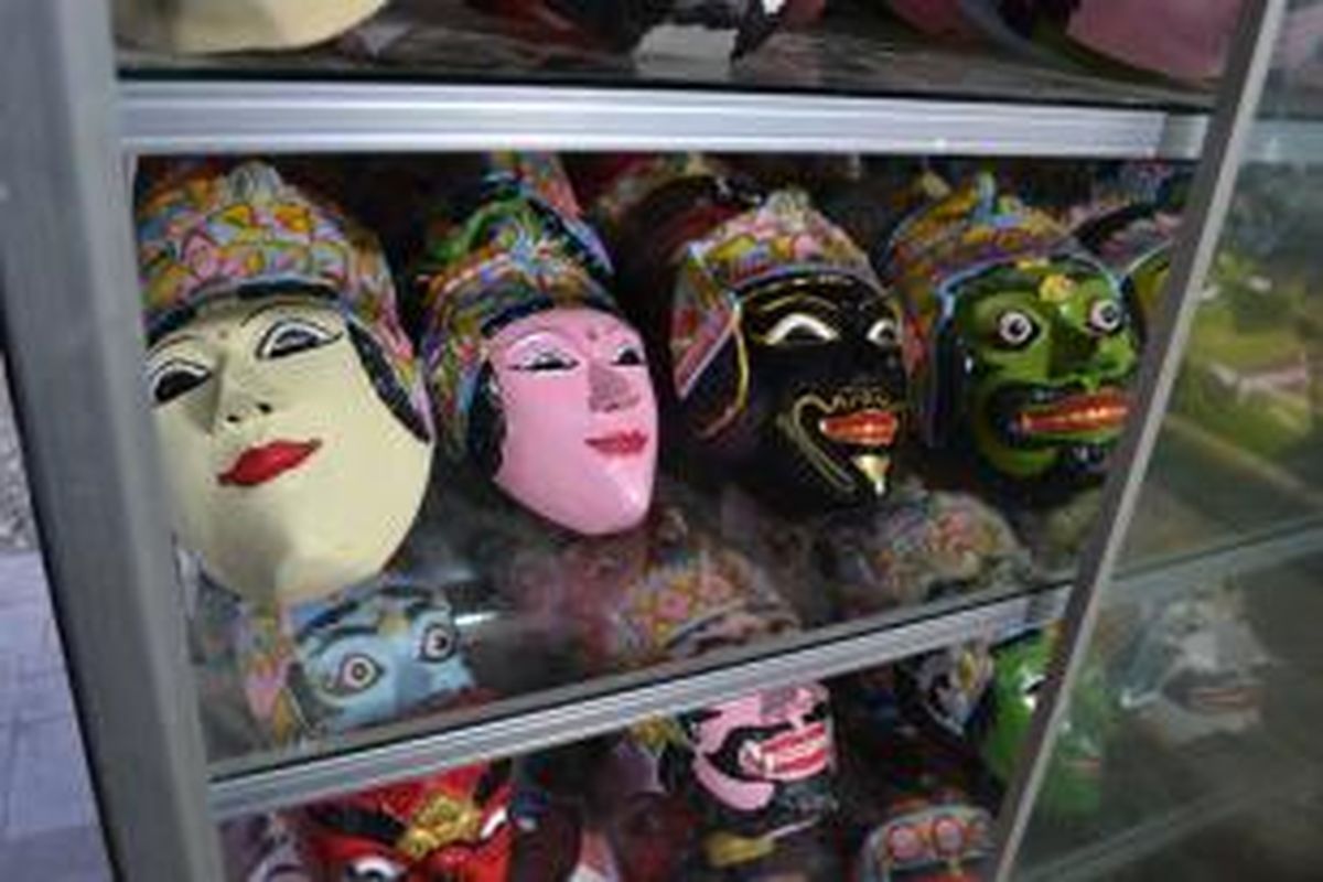 Menengok Padepokan Wayang Topeng di Malang