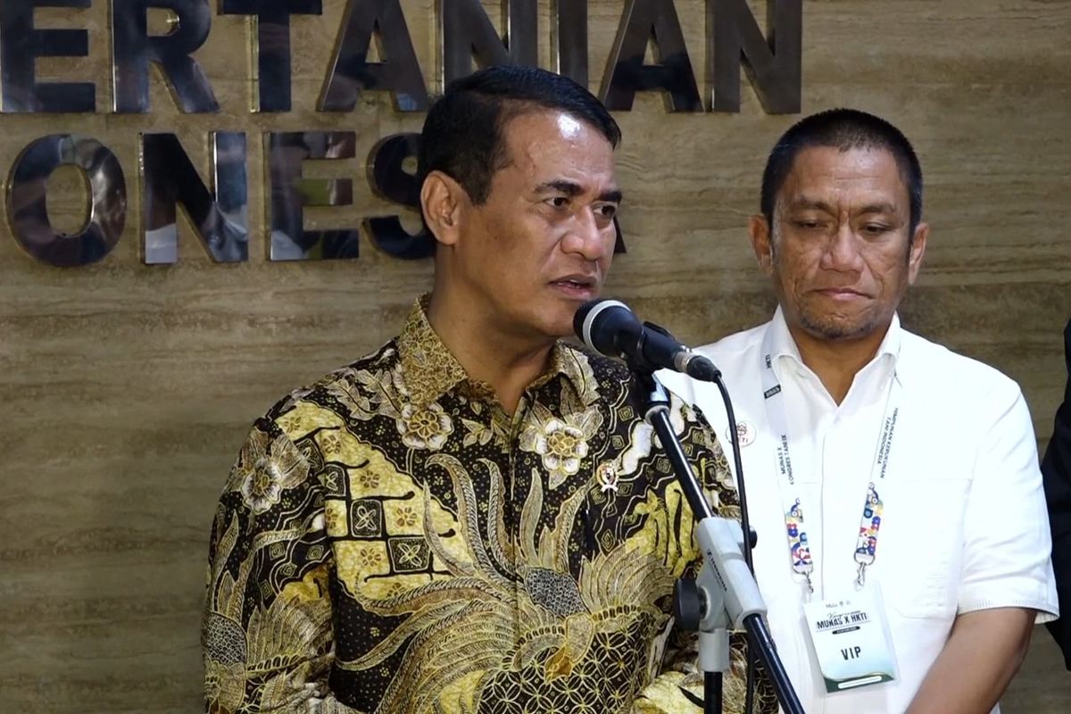 Mentan Amran Temukan Pupuk Palsu, Bikin Rugi Petani hingga Rp 3,2 Triliun