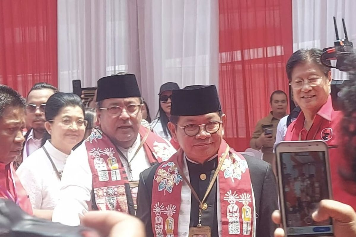Irama Tanjidor Iringi Pasangan Pramono Anung-Rano Karno Daftar di KPU ...