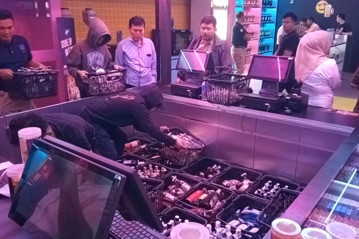 Lembaga Adat Melayu Jambi Tolak Keras Helen's Play Mart, Berizin ...