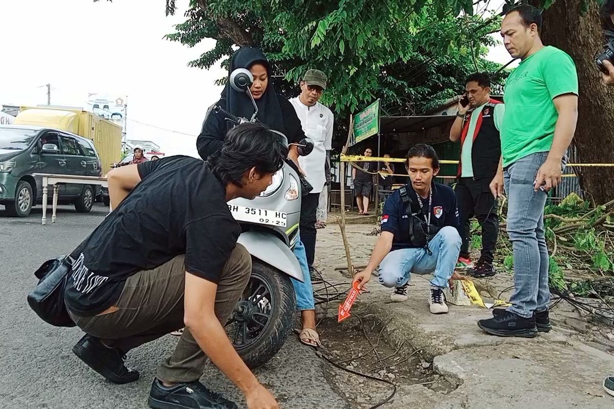 Bagaimana Cara Memberikan Pertolongan Pertama Korban Tersengat Listrik?