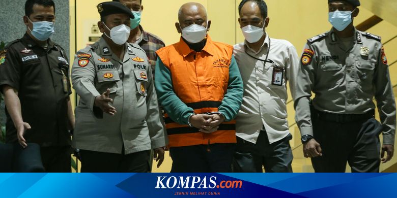 Wali Kota Rahmat Effendi: Dari Sopir Bus Jadi Orang Kuat Bekasi, Kini ...