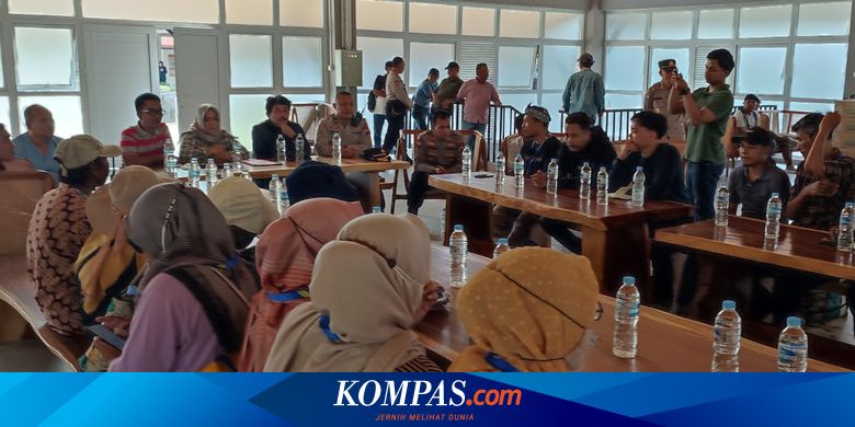Tagih Hak Lapak, Pedagang Kaki Lima Geruduk Kampung Seni Borobudur