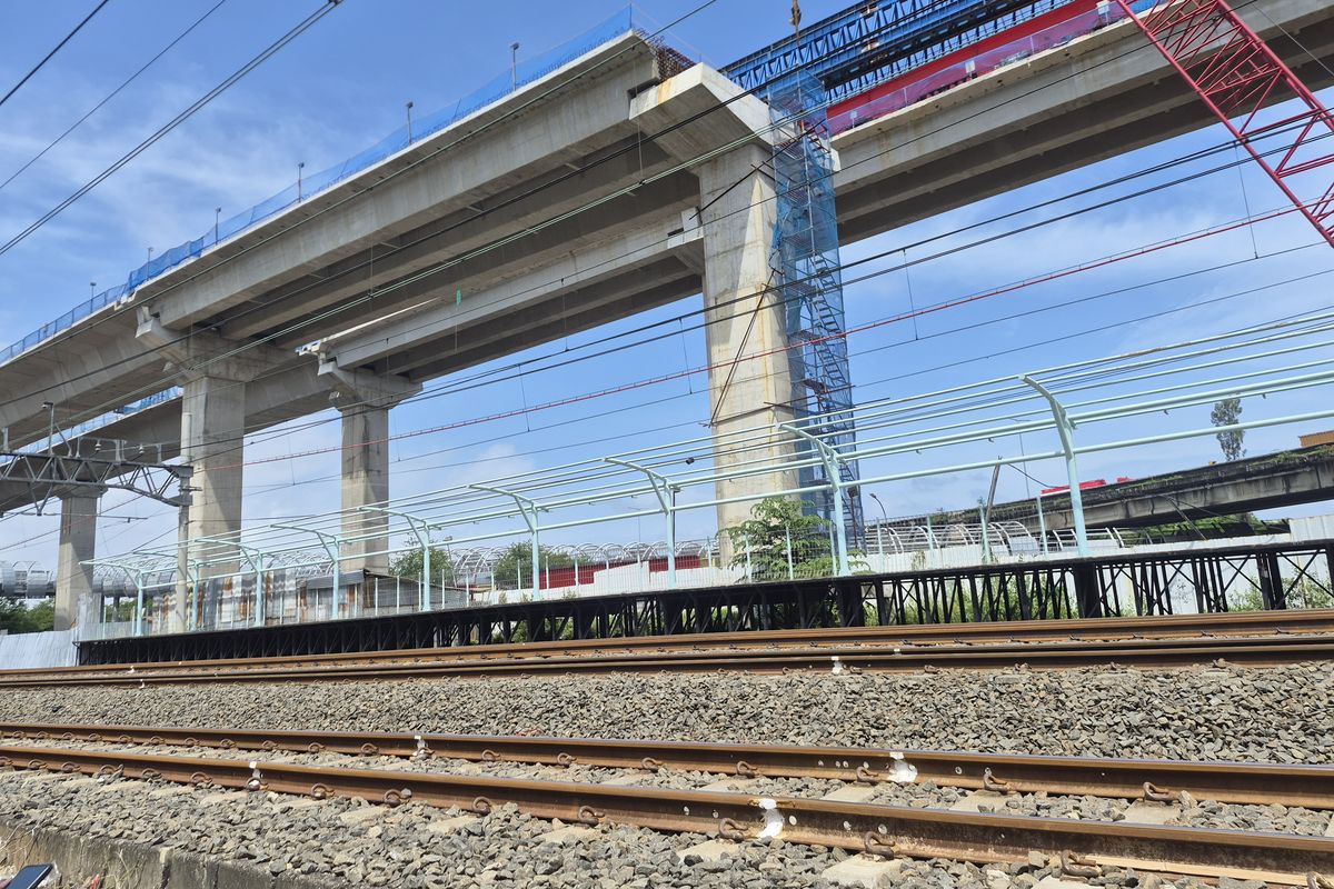 Pengoperasian Stasiun JIS Kembali Molor, Warga: Sudah Biasa, Tak Kaget Lagi