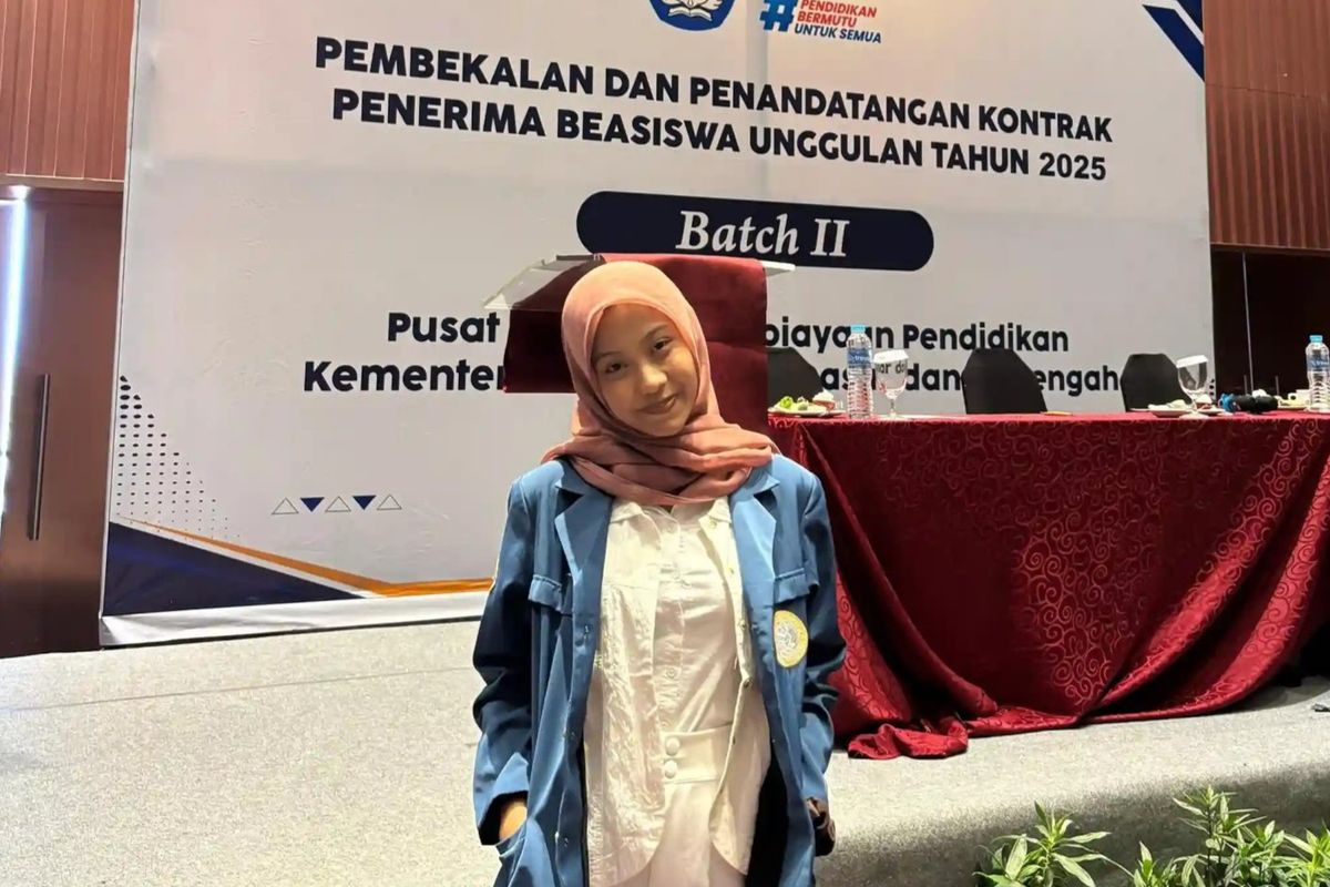 Tips Bikin Esai ala Chofifah, Mahasiswa Unair yang Lolos Beasiswa Unggulan