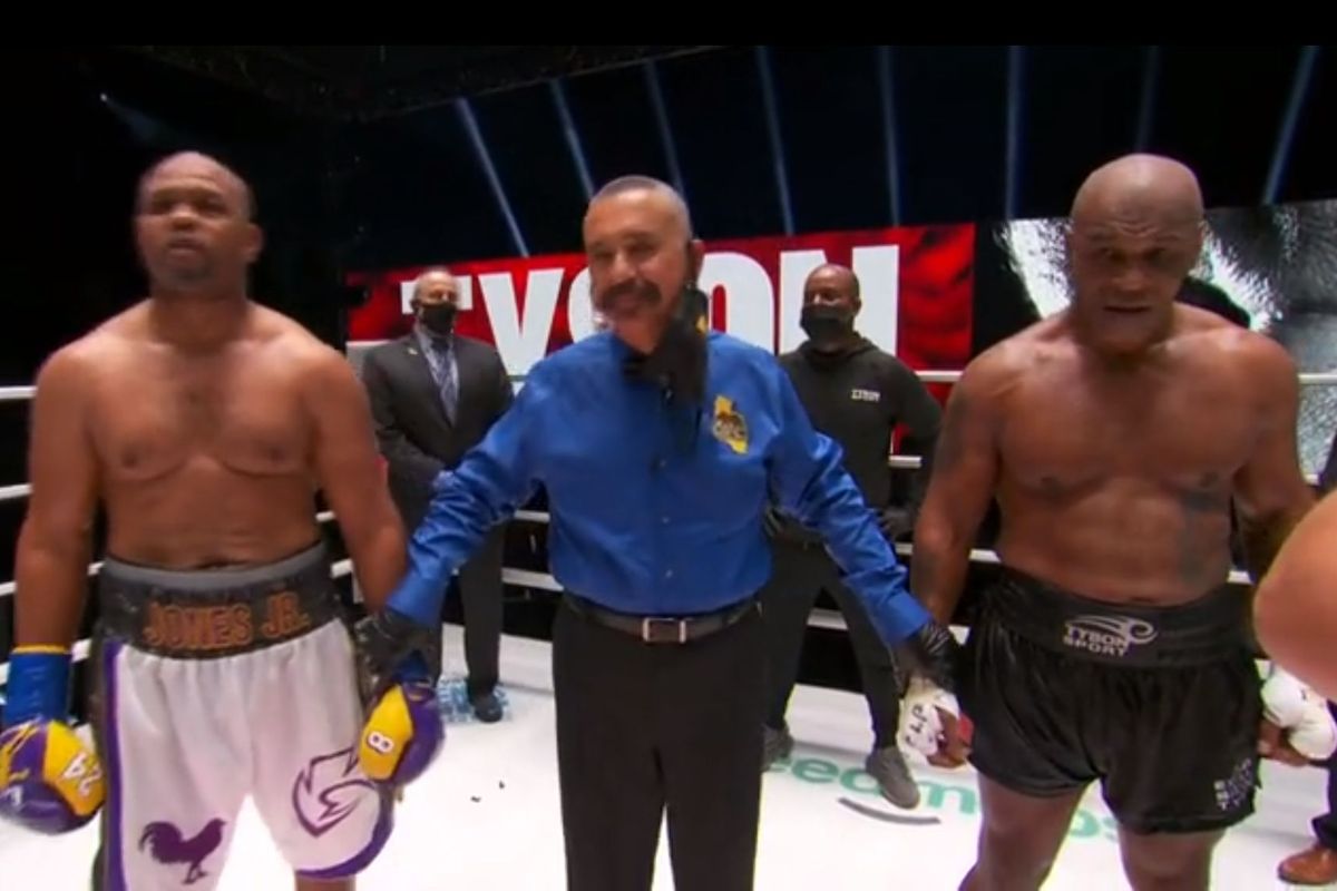 Duel Mike Tyson Vs Roy Jones Jr Berakhir Imbang, Tyson: 2 Menit Terasa ...