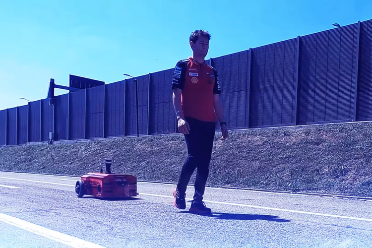 Ducati Pakai Bantuan Robot dari Lenovo di MotoGP