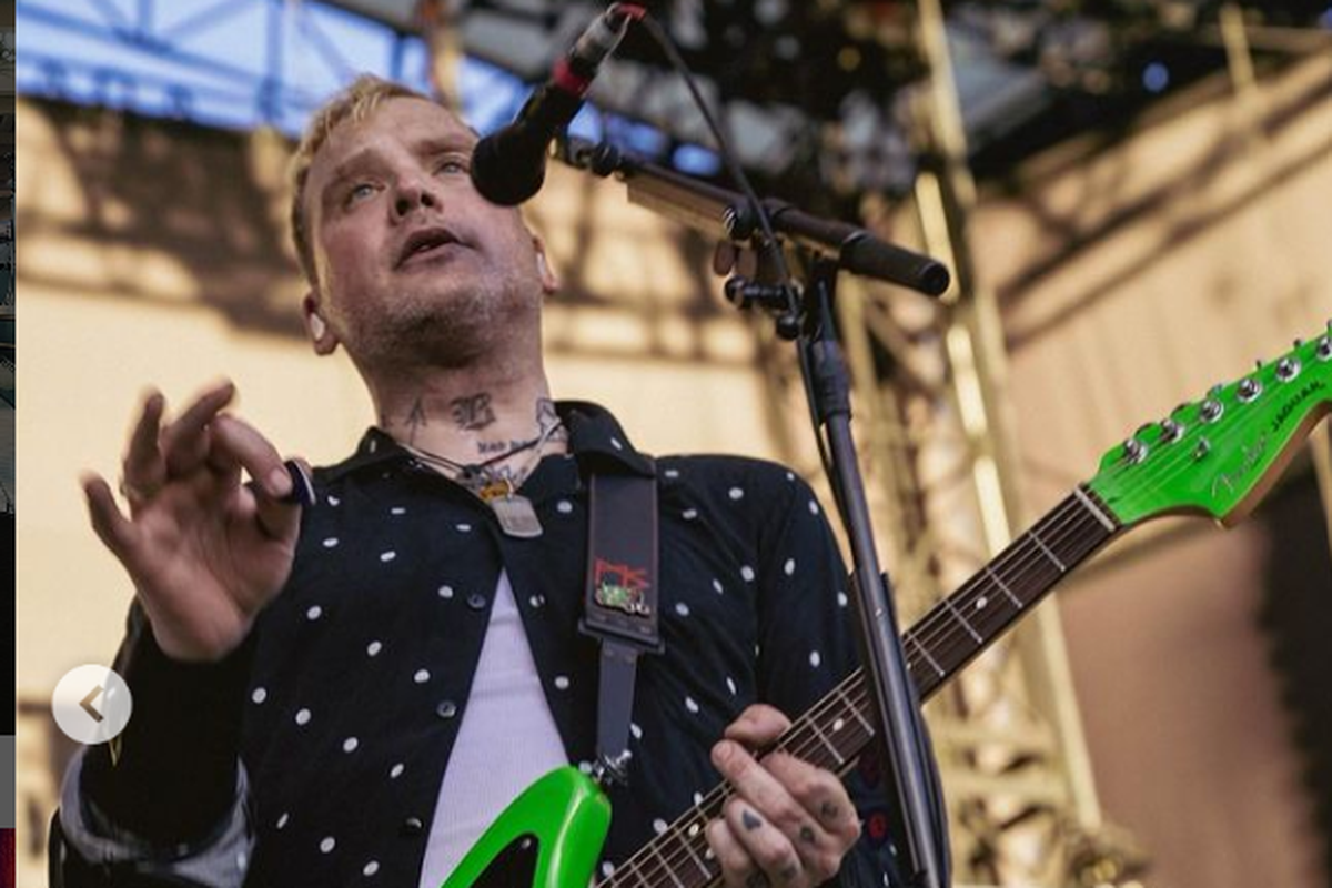 Matt Skiba Akhrinya Buka Suara Setelah Tom DeLonge Comeback bersama ...