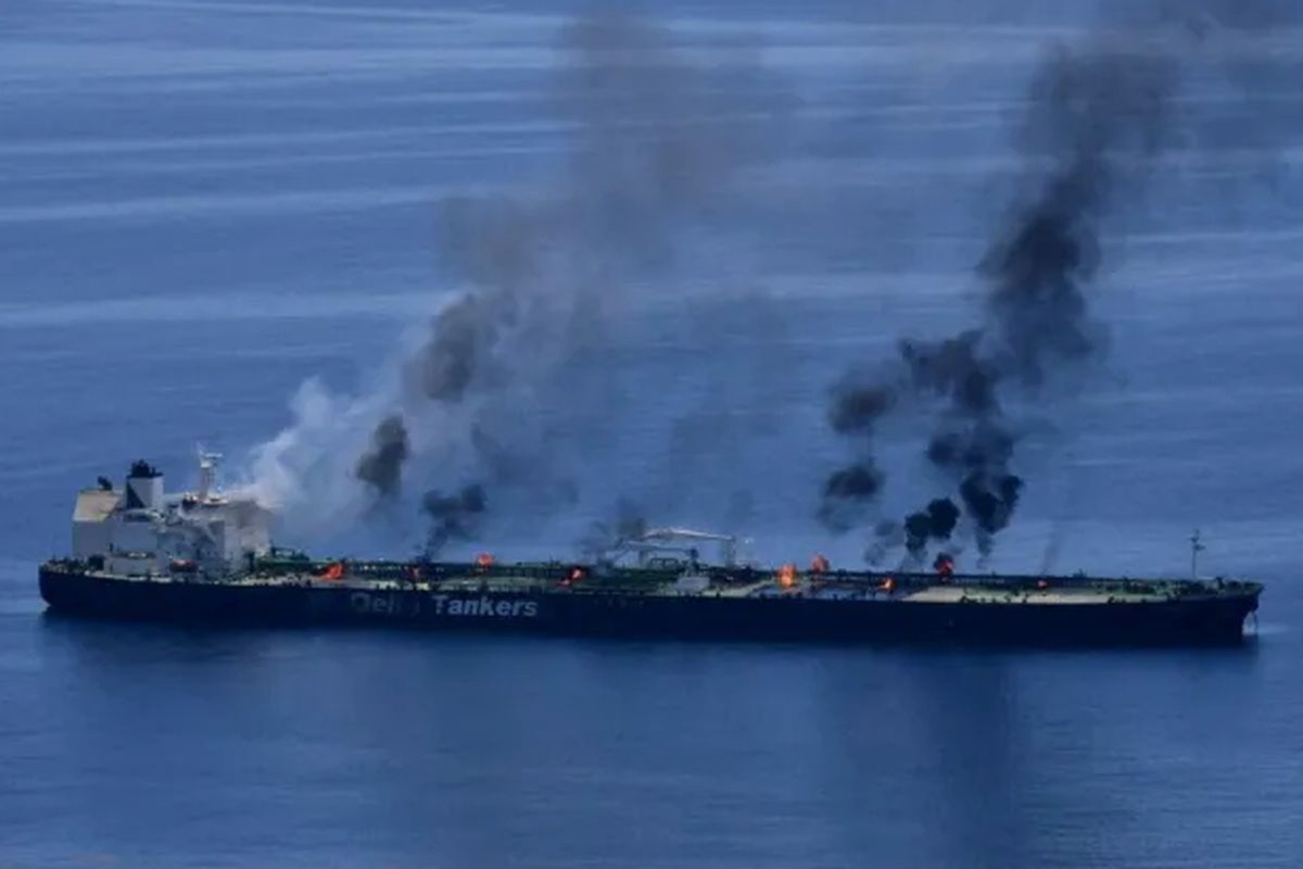 Houthi Serang Kapal Tanker, Dikhawatirkan Minyak Tumpah Jadi Bencana Lingkungan