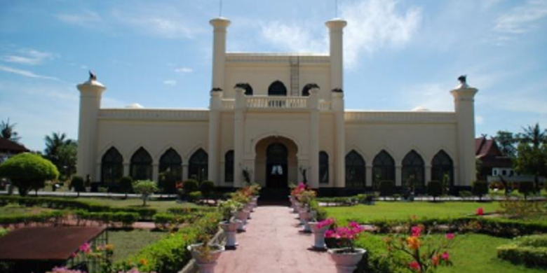 Berita Harian Kesultanan Kuntu Darussalam Terbaru Hari Ini - Kompas.com