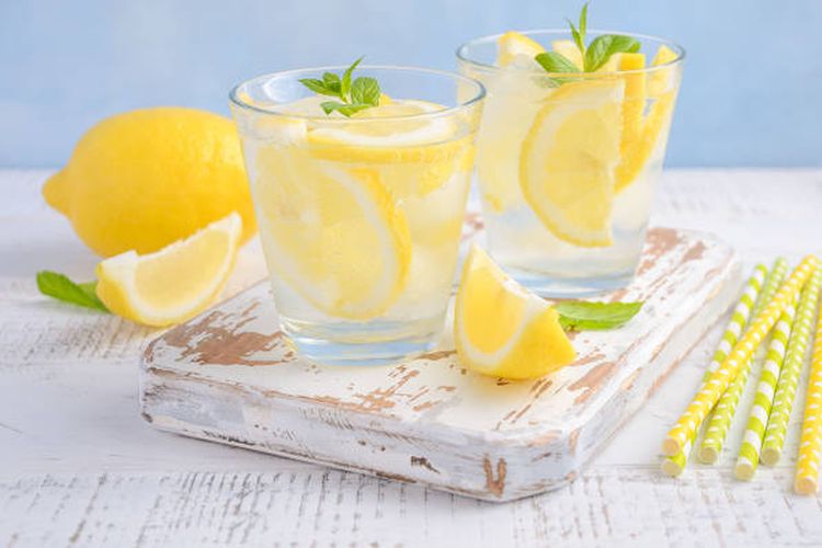 Benarkah Lemon Bisa Meredakan Asam Lambung? Berikut Penjelasannya