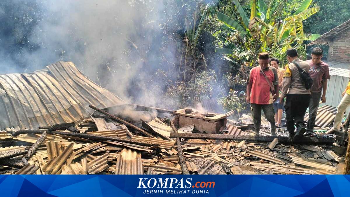 23 Kambingnya Hangus Terbakar akibat Bakar Sampah, Wakiman Rugi Rp 60 Juta