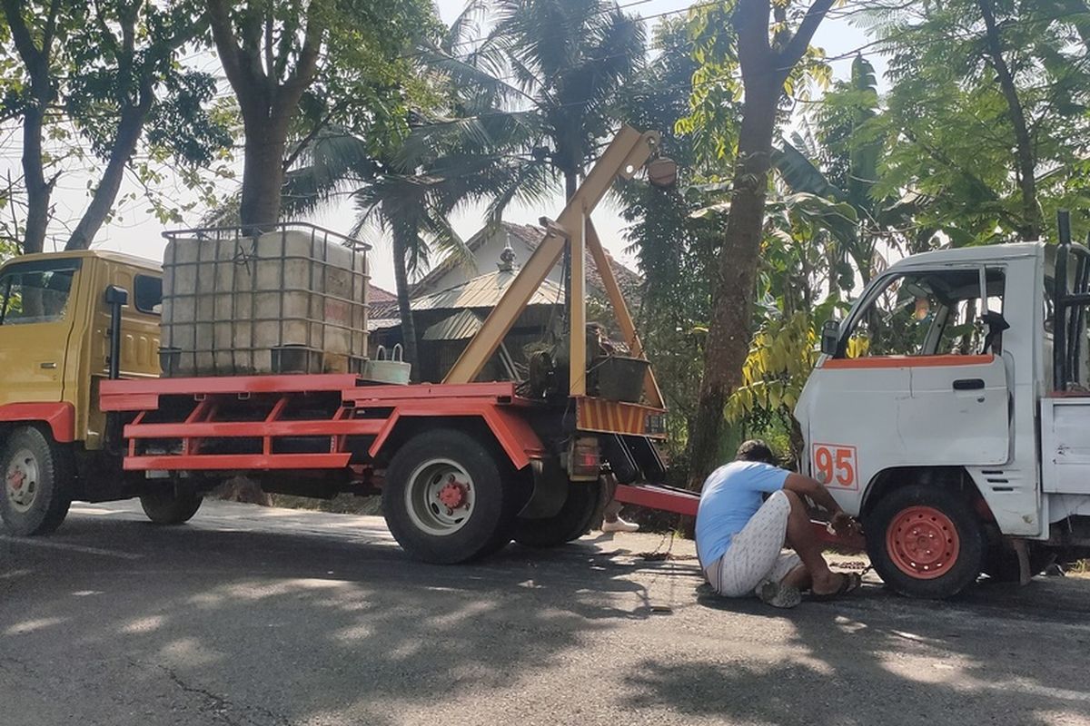 Kronologi Mobil Angkut Semen Tabrak Dua Motor Akibatkan Dua Tewas dan ...
