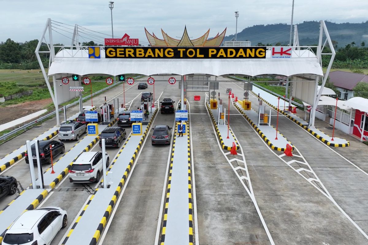 18 Hari Beroperasi, Tol Pertama di Sumbar Dilintasi 139.735 Kendaraan