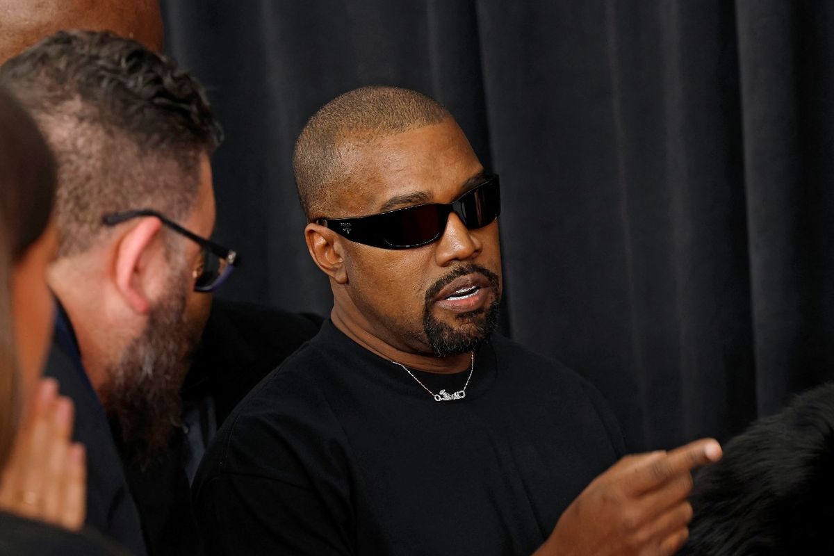 Kanye West Kecanduan Gas Tertawa, Tuding Seorang Dokter Gigi Lakukan ...