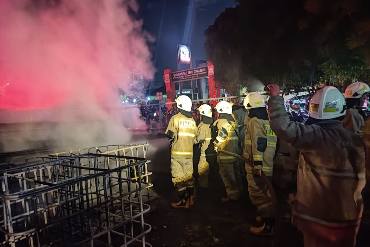 Proyek LRT Jalan Pemuda Kebakaran akibat Percikan Las