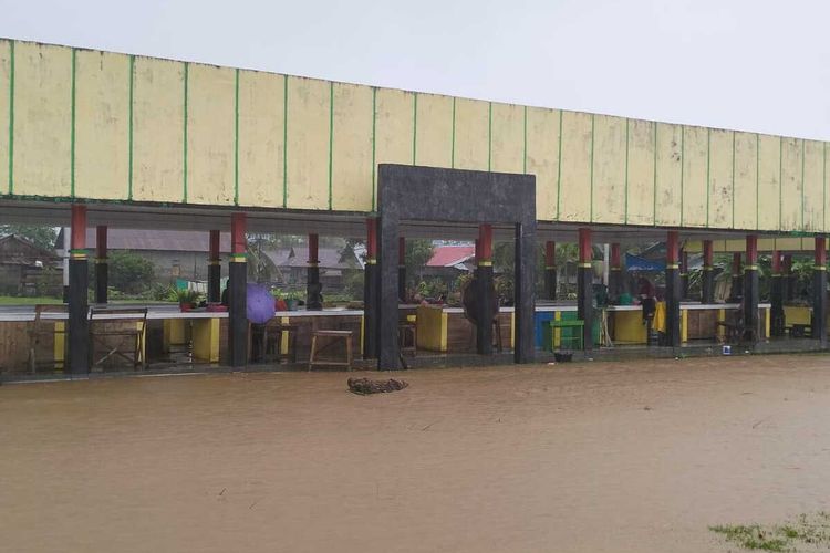 Berita Terkini Harian Jembatan-nyaris-putus-akibat-banjir-di-seram-barat Terbaru Hari Ini ...