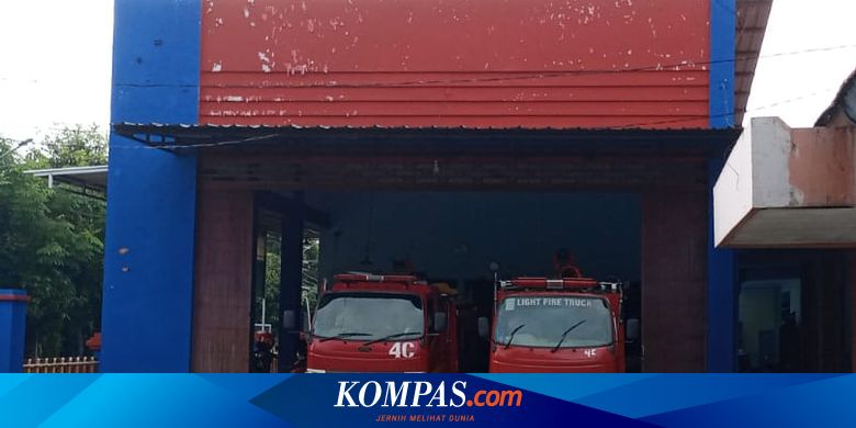 Cerita Damkar Surabaya, Tangani "Ayu Ting-Ting" hingga Usir Kecoa di Kos