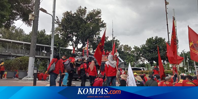 Ada Demo Buruh, Jalan Merdeka Barat Arah Istana Merdeka Ditutup