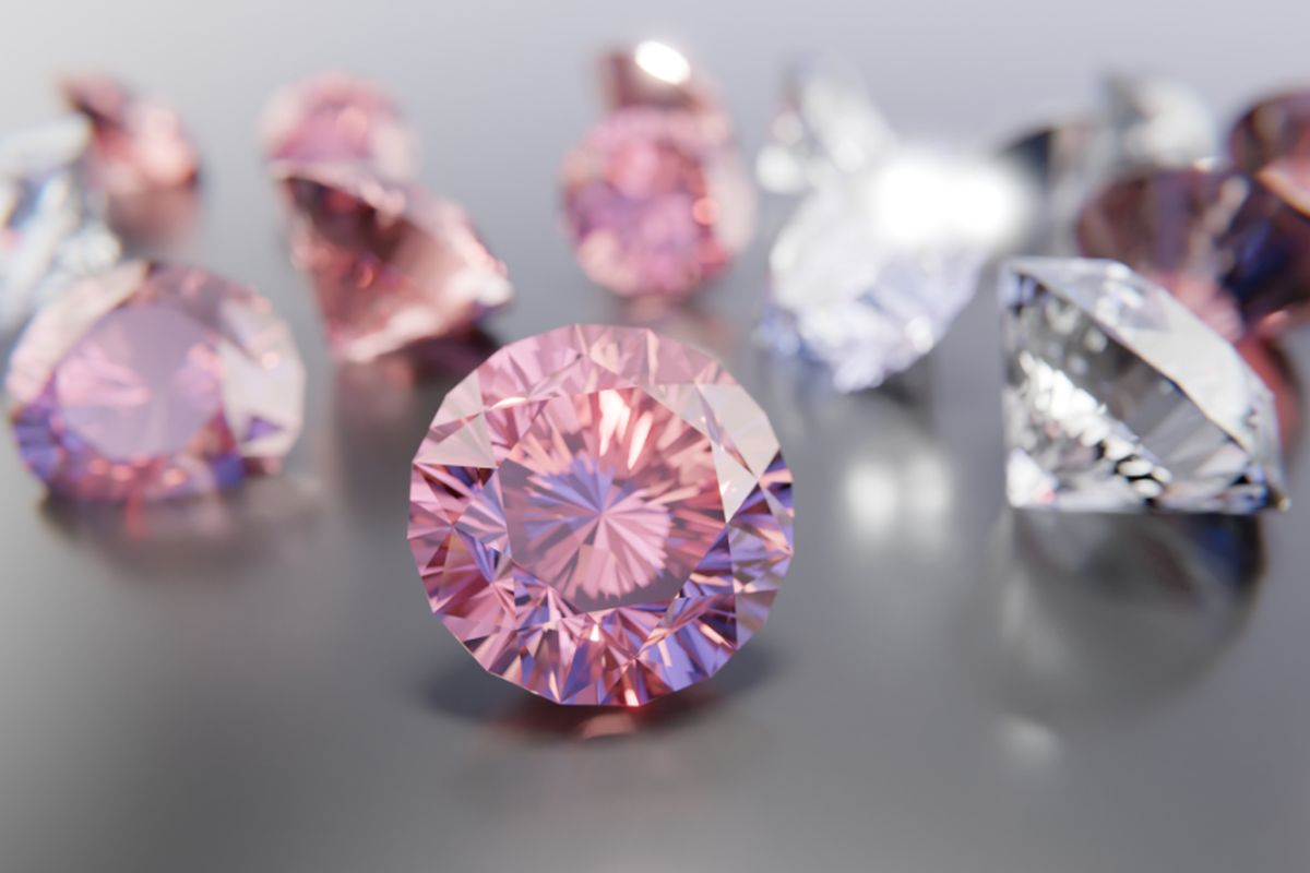 Mengapa Intan Sangat Kuat dan Keras?