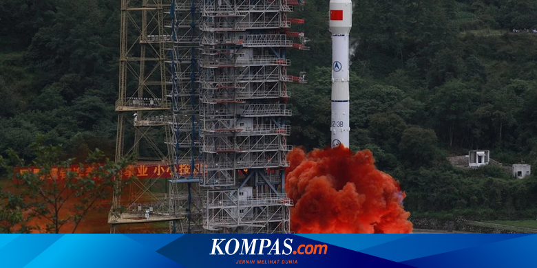 China Luncurkan Satelit Navigasi Pesaing GPS