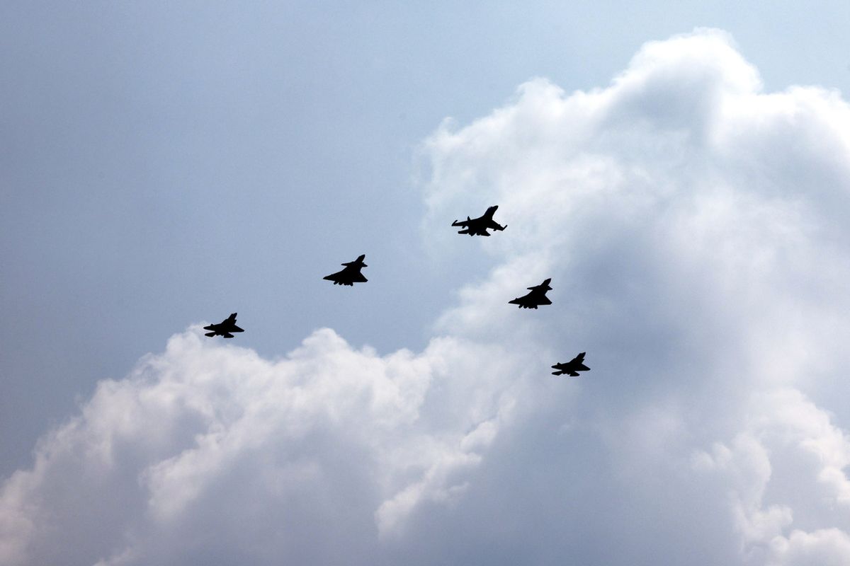 China Pamer 5 Jet Tempur Siluman Generasi Kelima, J-35 Debut