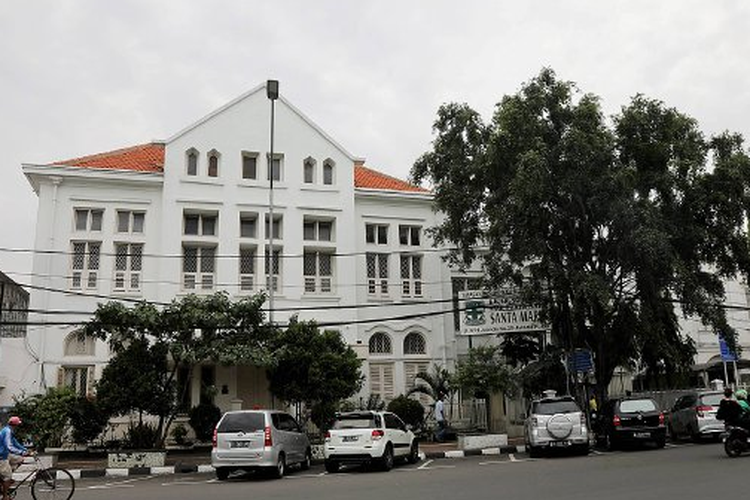 Foto : Menelusuri Sejarah Biara Ursulin Santa Maria, Bangunan Penanda ... Foto : Menelusuri Sejarah Biara Ursulin Santa Maria, Bangunan Penanda ...