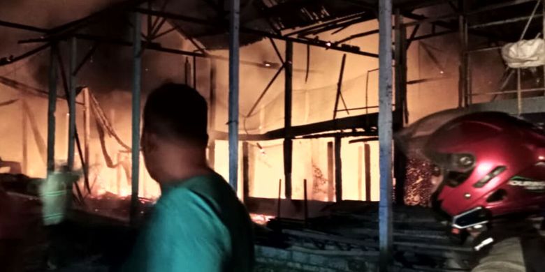 Berita Harian Kebakaran-kandang-ayam-di-blitar Terbaru Hari Ini - Kompas.com