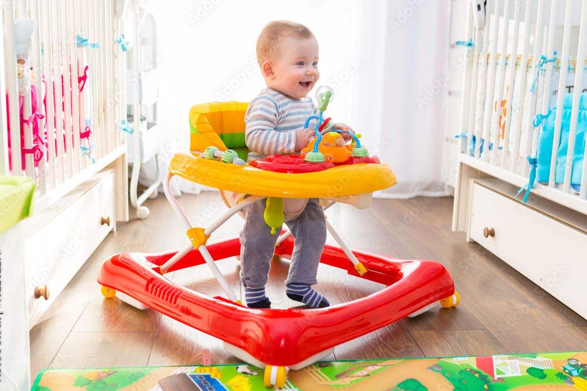 Baby Walker untuk Anak Belajar Berjalan, Amankah? Halaman all - Kompas.com