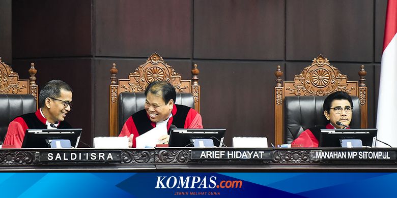 Saat Hakim MK Tegur Kuasa Hukum Garuda yang Terlambat Datang...