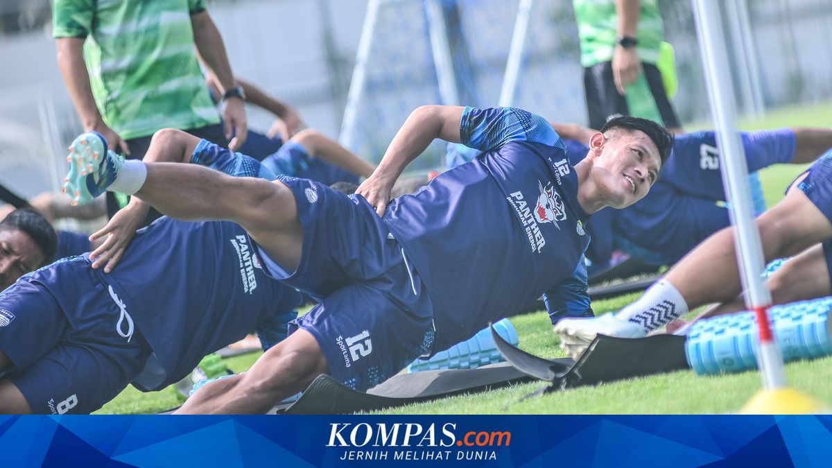 Wing Back Persib Tanggapi Kekuatan Persis Solo di Tangan Pelatih Baru