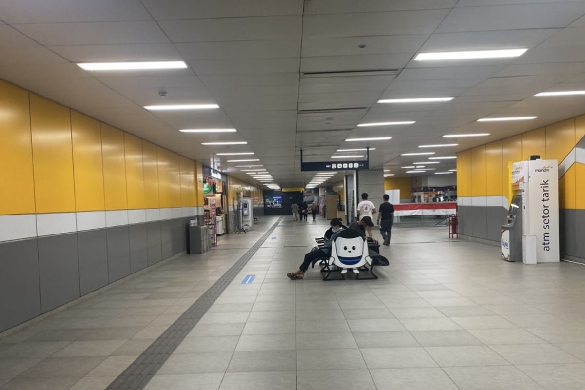 Hari Ini, MRT Jakarta Beroperasi Normal hingga Pukul 00.00, Stasiun ...