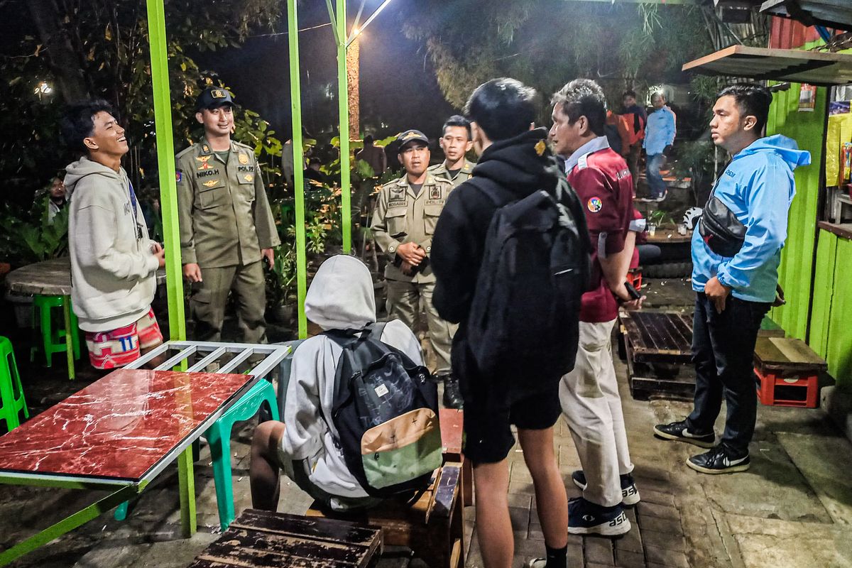 Razia Jam Malam Pertama di Cimahi: 15 Siswa Terjaring Satpol PP